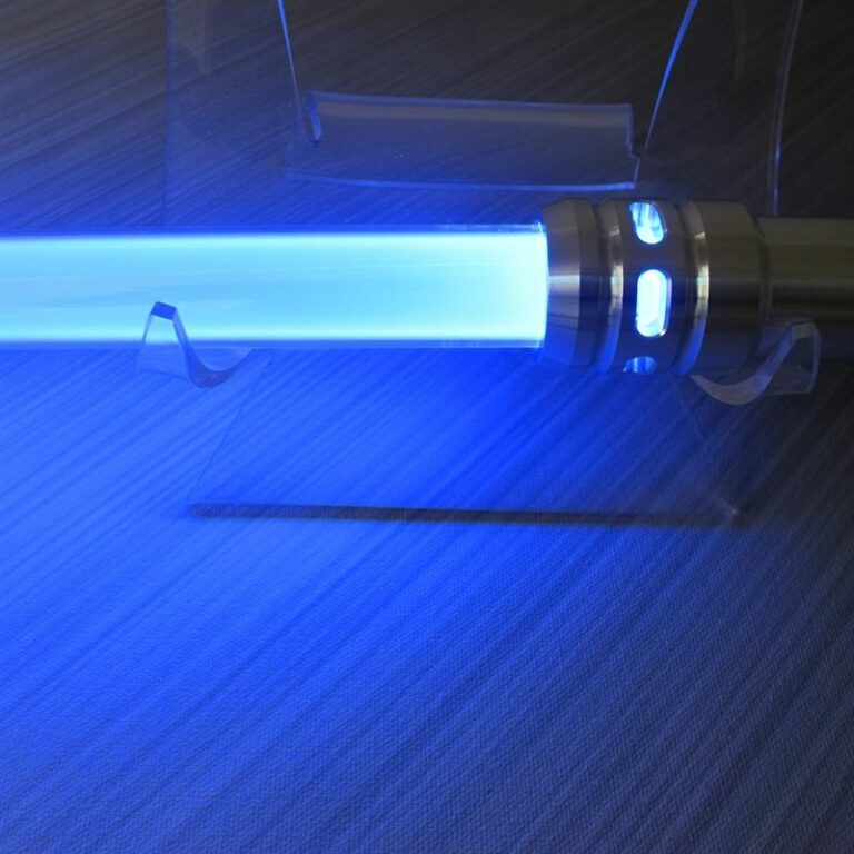 The Apprentice v4 Custom Lightsaber | Purchase the Apprentice v4 ...