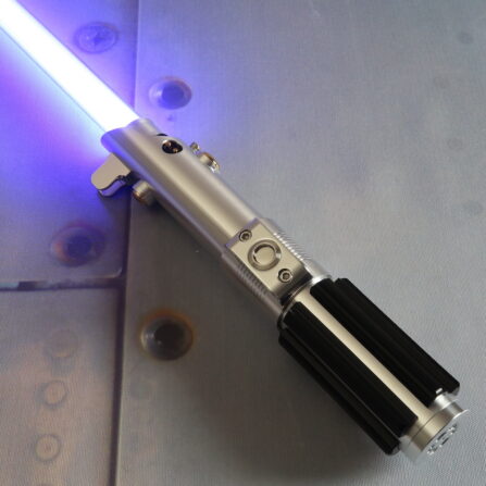 Custom Combat Lightsabers from Ultra Sabers the Luxeon LED Lightsaber ...