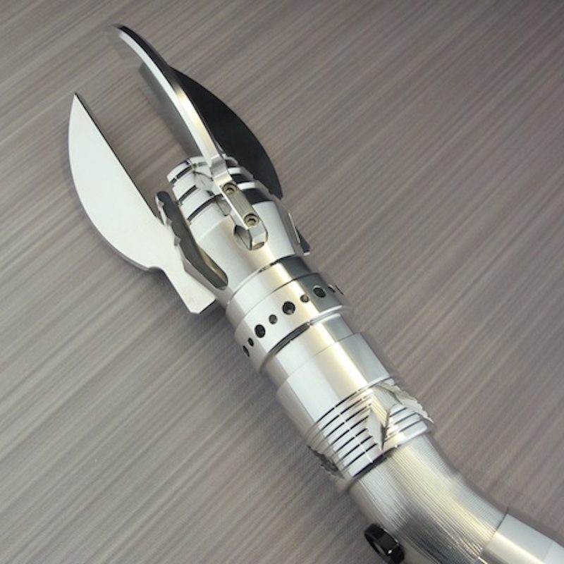Mantis CE Curved Custom Lightsaber | Shop for a Custom Aluminum Mantis ...