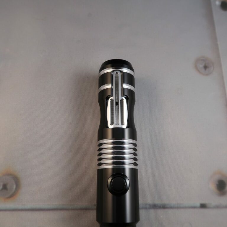 Dark Sentinel LE V5 Lightsaber | Ultra SabersDark Sentinel LE v5 Custom ...
