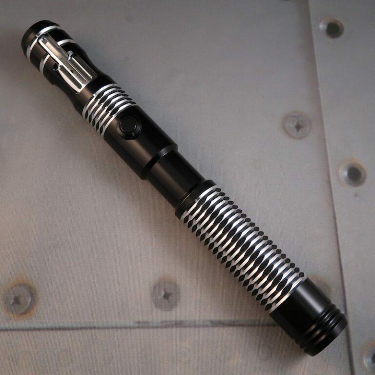 Dark Sentinel LE V5 Lightsaber | Ultra SabersDark Sentinel LE v5 Custom ...