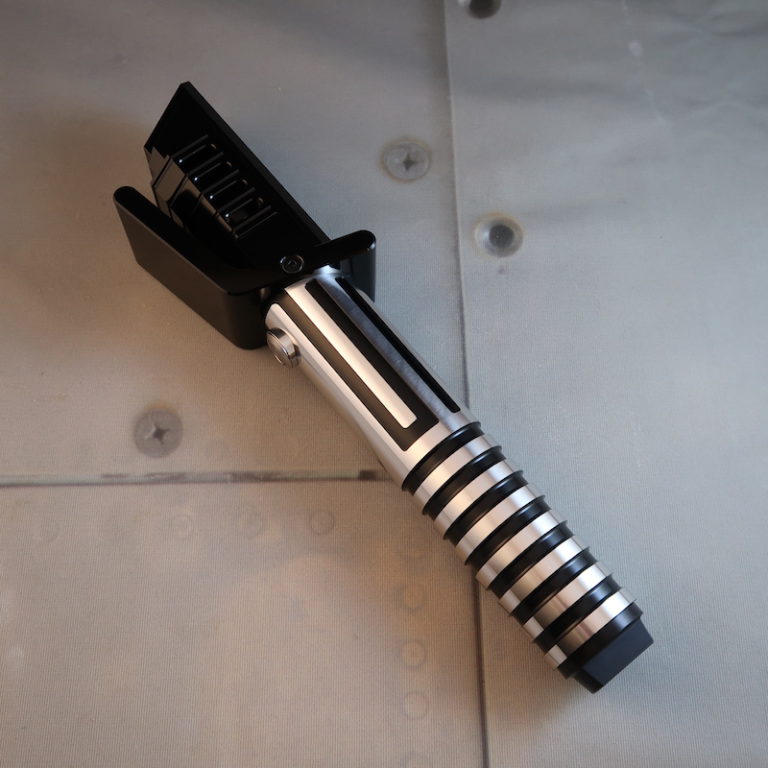The Darksaber SE Custom Lightsaber | Build a Customized Darksaber ...